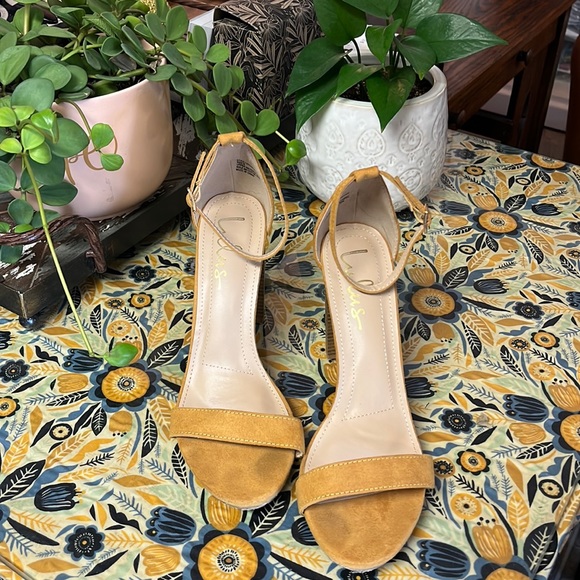 Lulus | Shoes | Lulus Heels | Poshmark